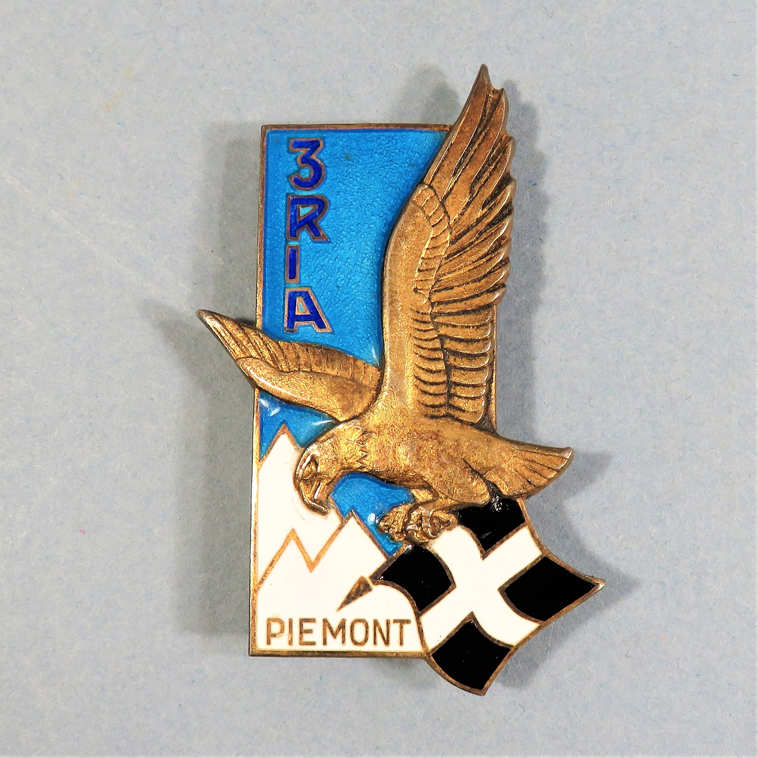 INSIGNE MILITAIRE EN ARGENT 3 ème RIA REGIMENT D'INFANTERIE ALPINE ...