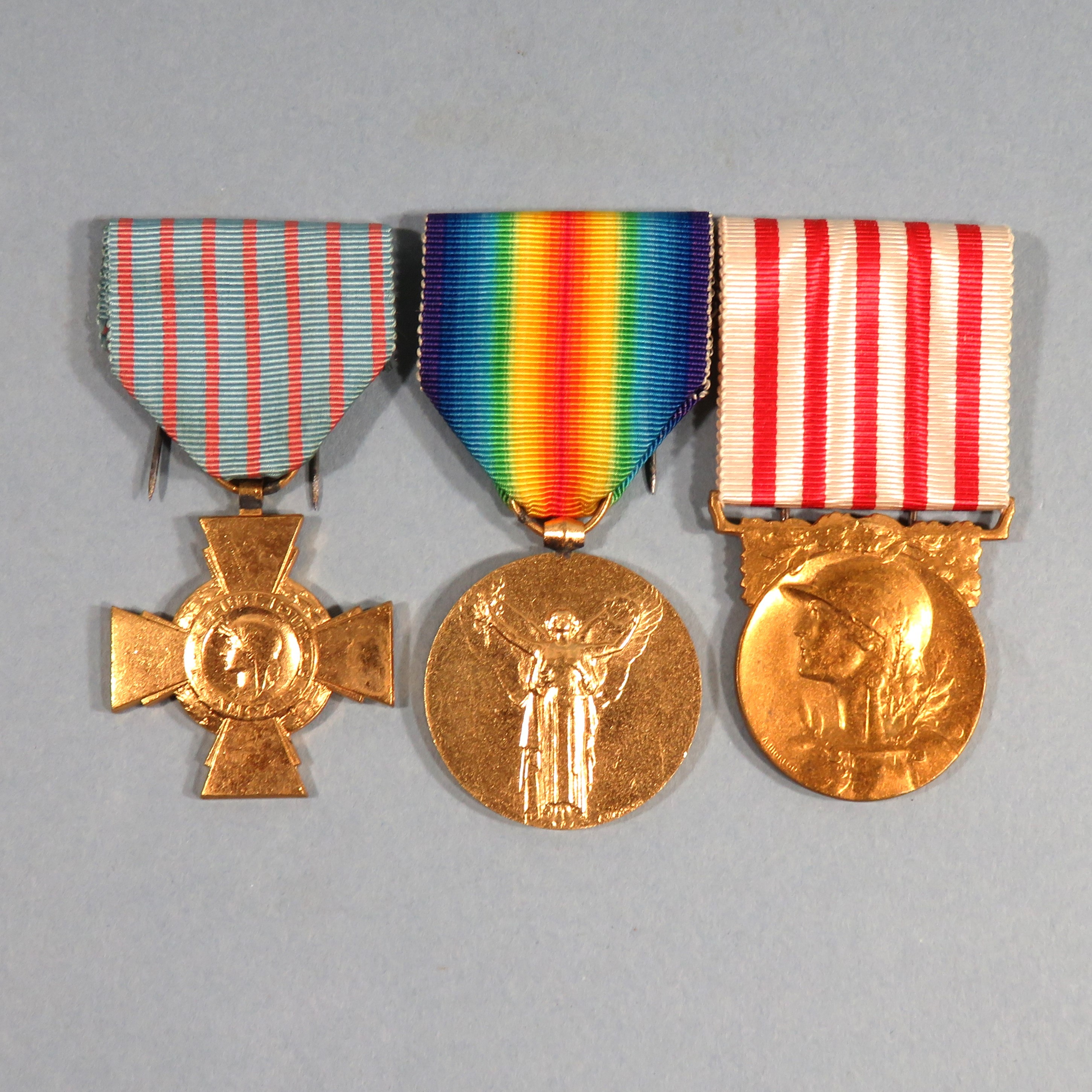 ENSEMBLE DE 3 MEDAILLES DE LA GUERRE 1914 1918 CROIX DU COMBATTANT ...