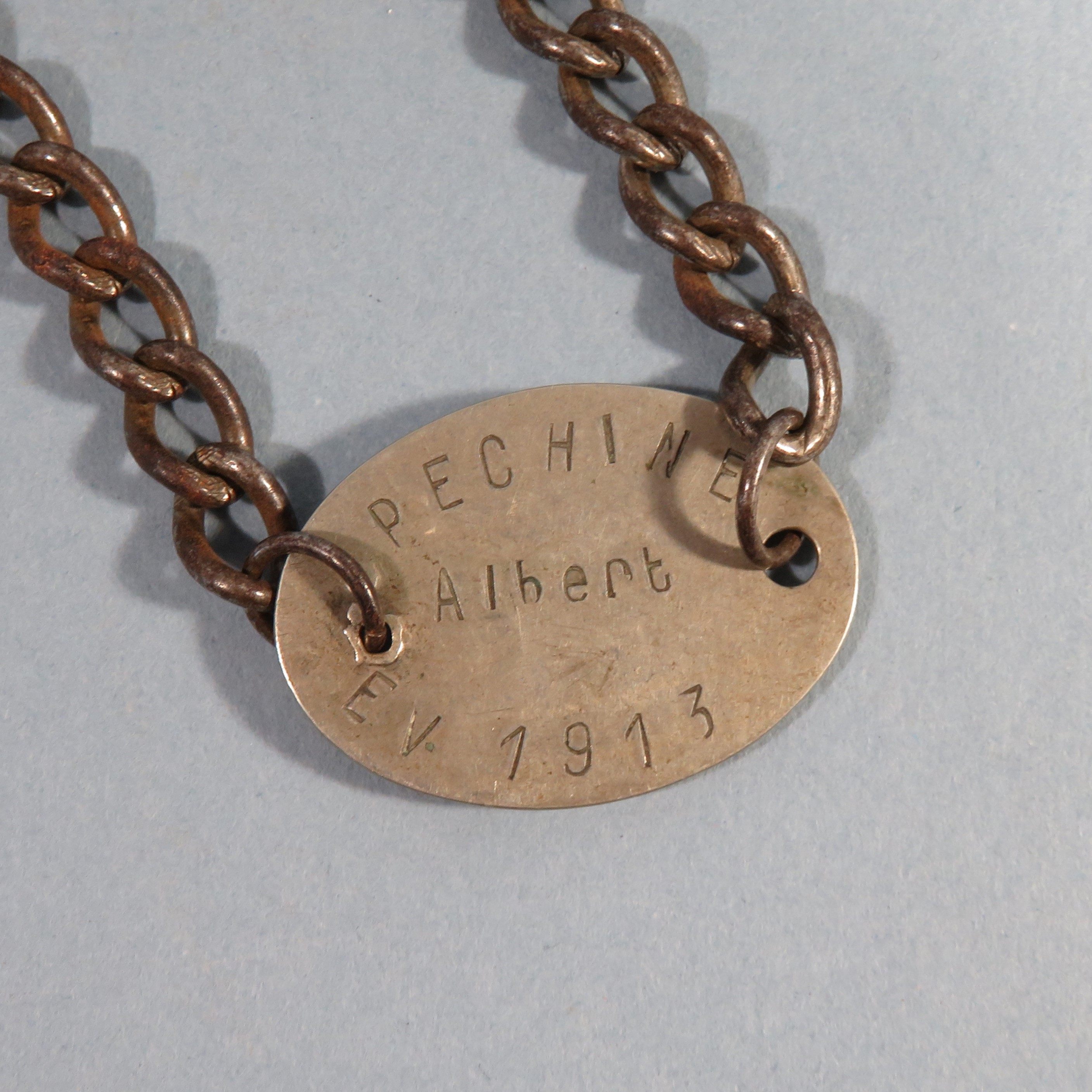 ENSEMBLE CROIX ROUGE FAMILLE PECHINE ALBERT ET MICHEL POCHETTE AVEC ...