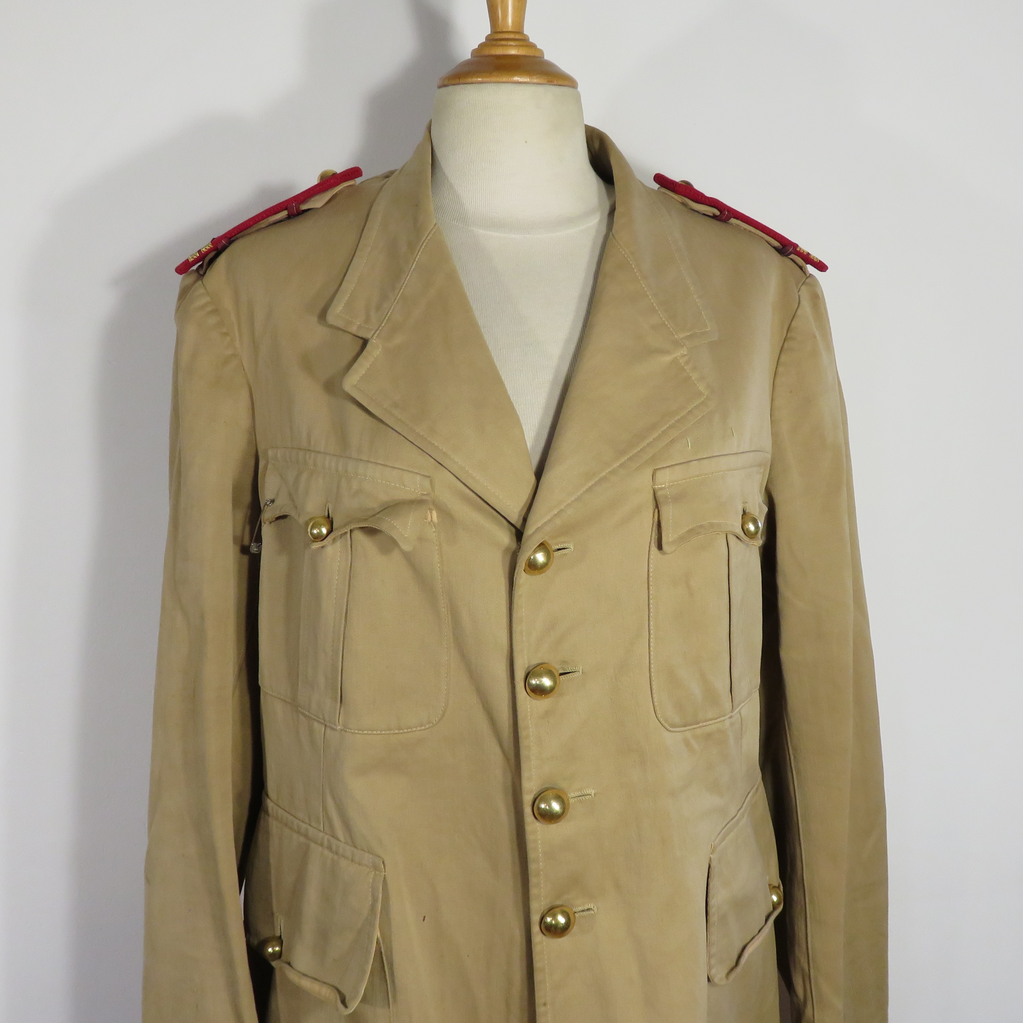 VESTE D'UNIFORME COULEUR SABLE POUR OFFICIER MODELE 1939 SPAHIS TROUPE ...