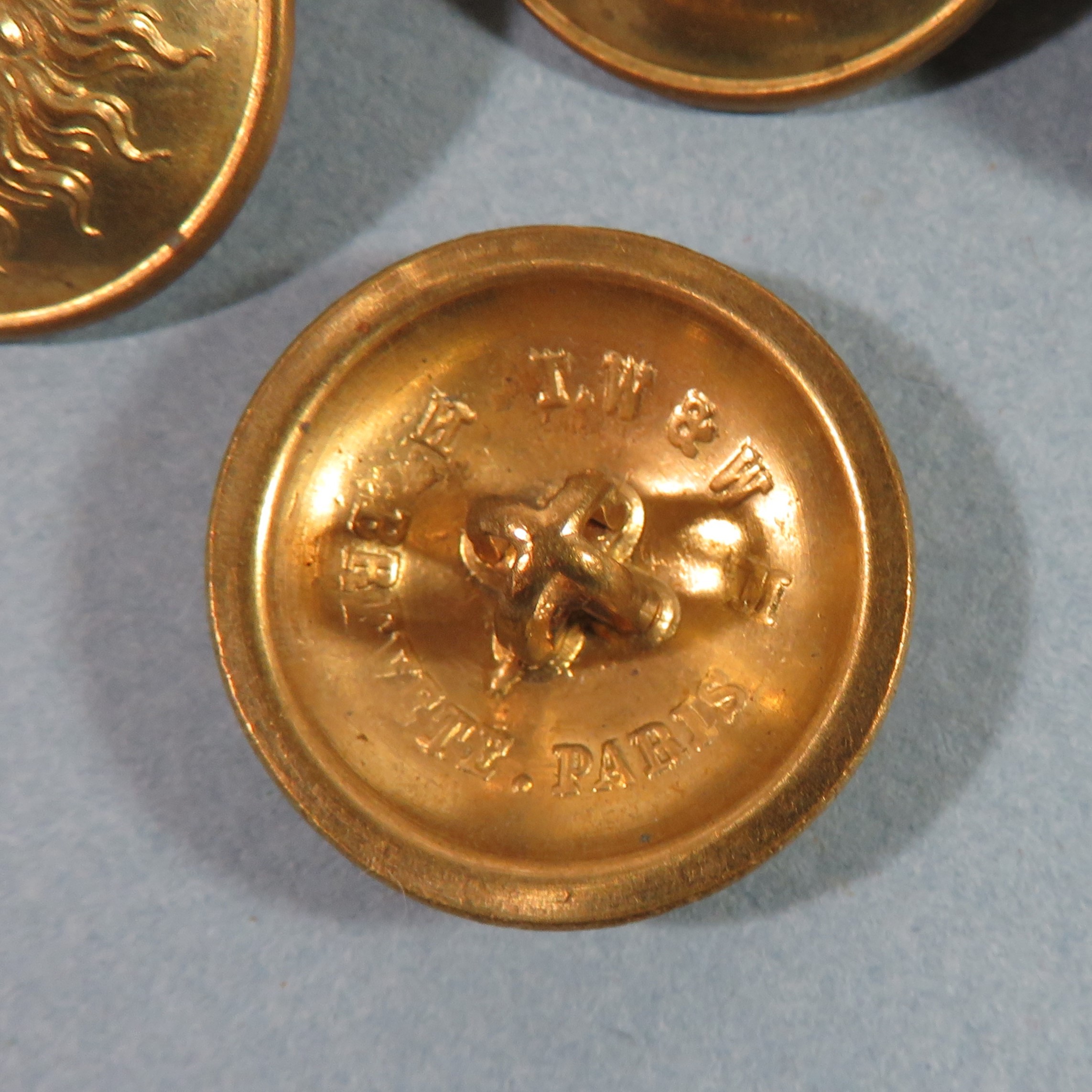 BOUTON INFANTERIE DIAMETRE 2.3 cm EPOQUE 1850-1915 GUERRE 1914 - 1918 ...