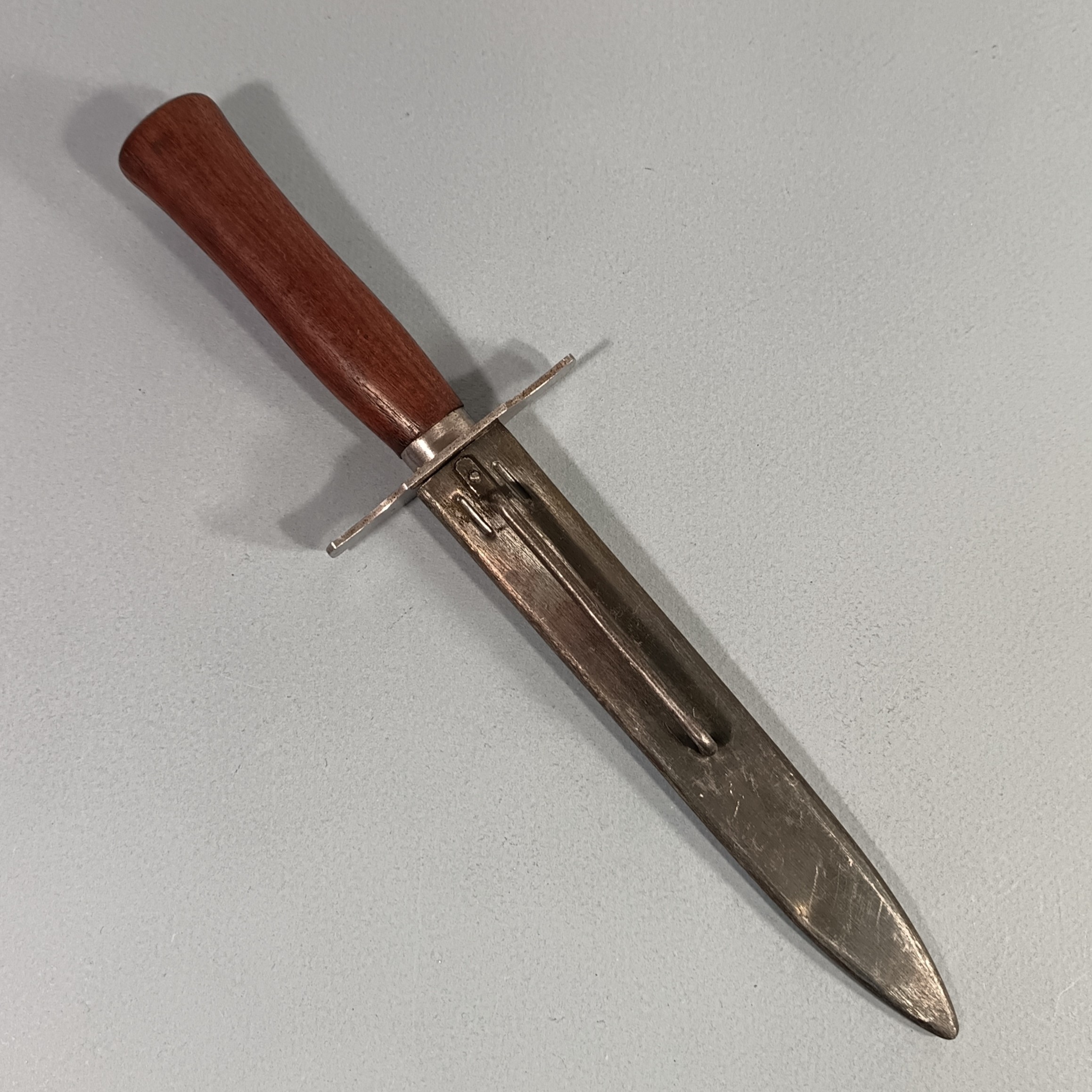 COUTEAU DE TRANCHEES VENGEUR DE 1870 FABRICATION SECOND TYPE MARQUEE ...