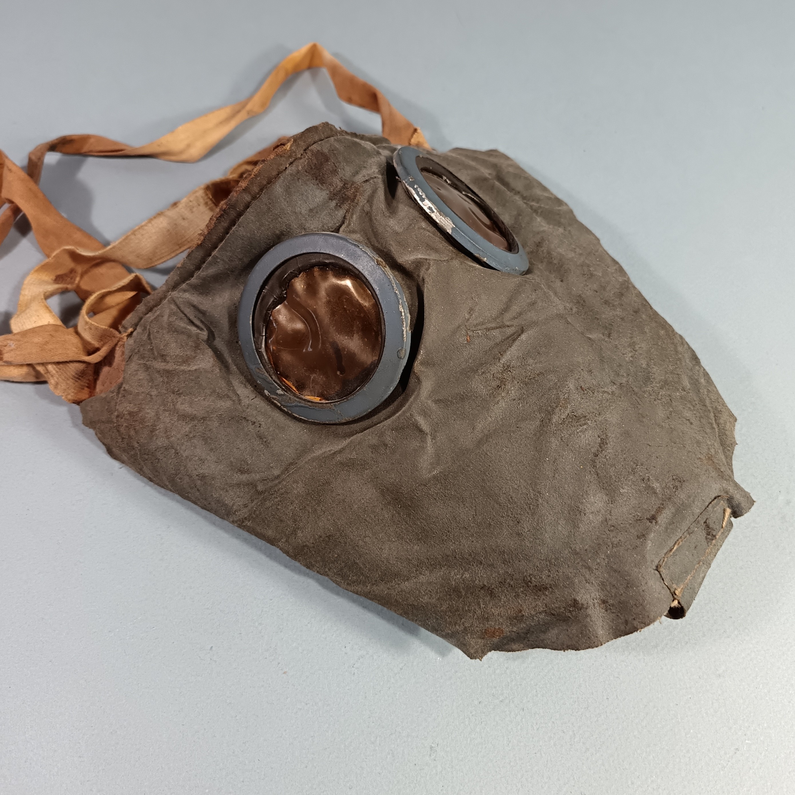 RARE MASQUE A GAZ M2 GUERRE 1914 1918 RARE TOILE BLEUE MUSETTE DE TRANSPORT ARTILLEUR AU 252 ème ...